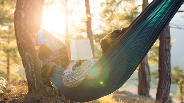 How the Right Position Can Improve Focus and Retention – Pouchcouch Canada